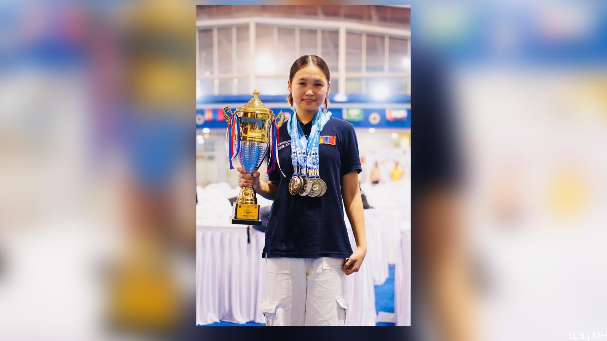 Э.Үүрийнцолмон ой тогтоолтын дэлхийн аварга боллоо – Цэц.МН