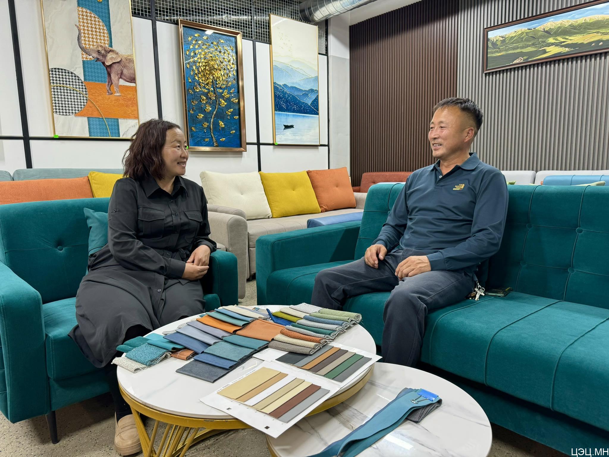 Хосуудын оюутан байхдаа эхлүүлсэн буйдангийн бизнес өргөжиж 5 аймагт